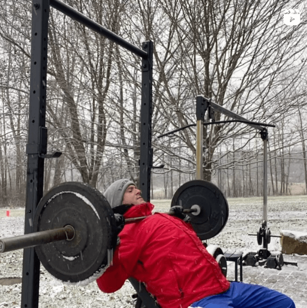 Super Yoked Chest & Back in the Snow w/ CoryG | MAX EFFORT MUSCLE SUPE ...