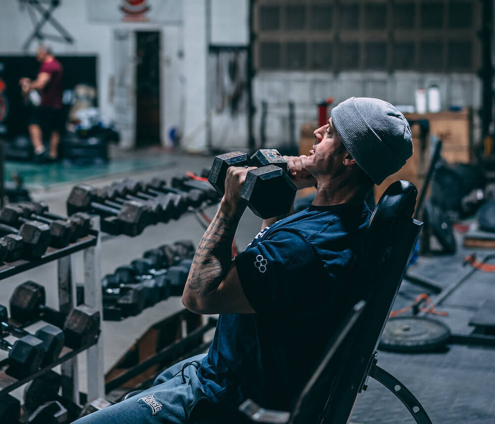 Shoulder Pump Perfection: Fun, Fast, and Jacked in 30 | MAX EFFORT MUS ...