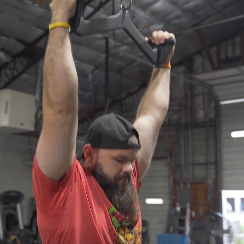 How to Activate the Lats w/ OSG's Top Bencher - Tyler Tredway | MAX EF ...